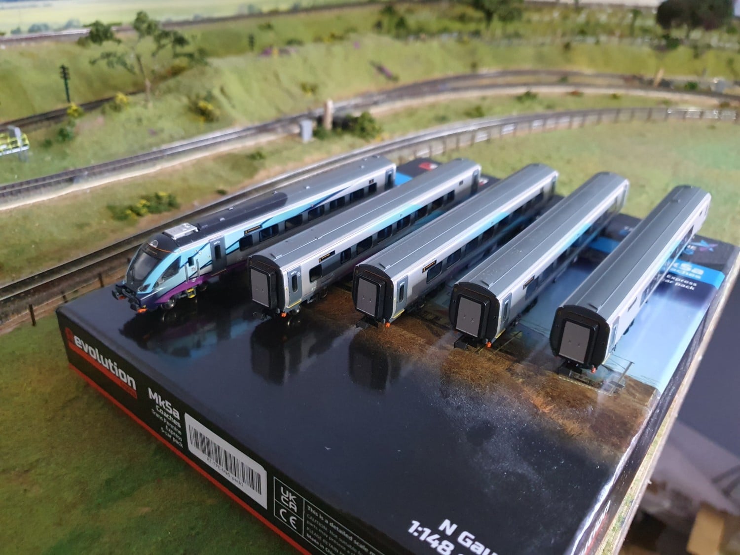 N Scale : RevolutioN Mk5a Trans Pennine Coaches - Marketplace: only ...