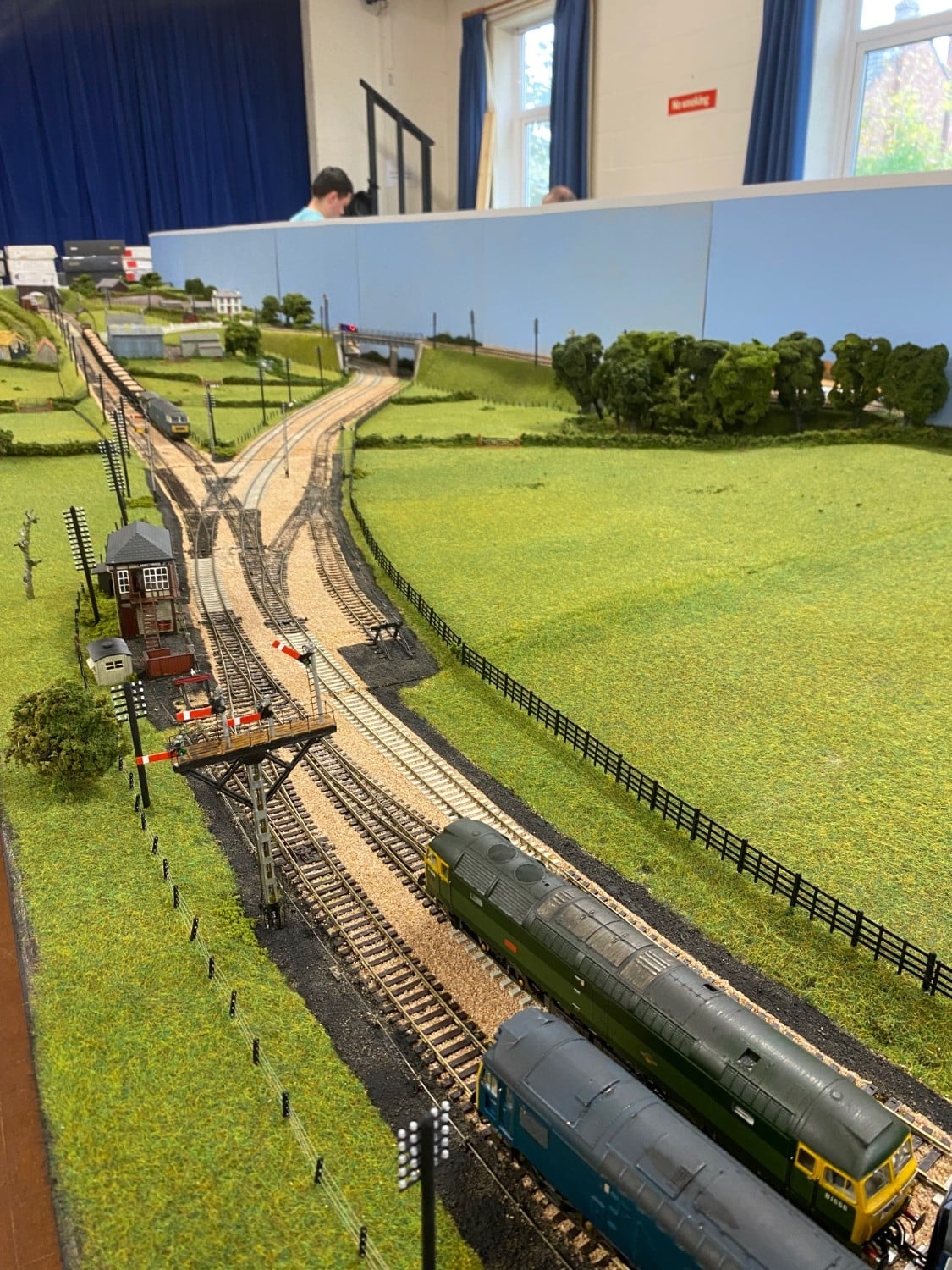 rail crossovers curved - Modelling Questions, Help and Tips - RMweb