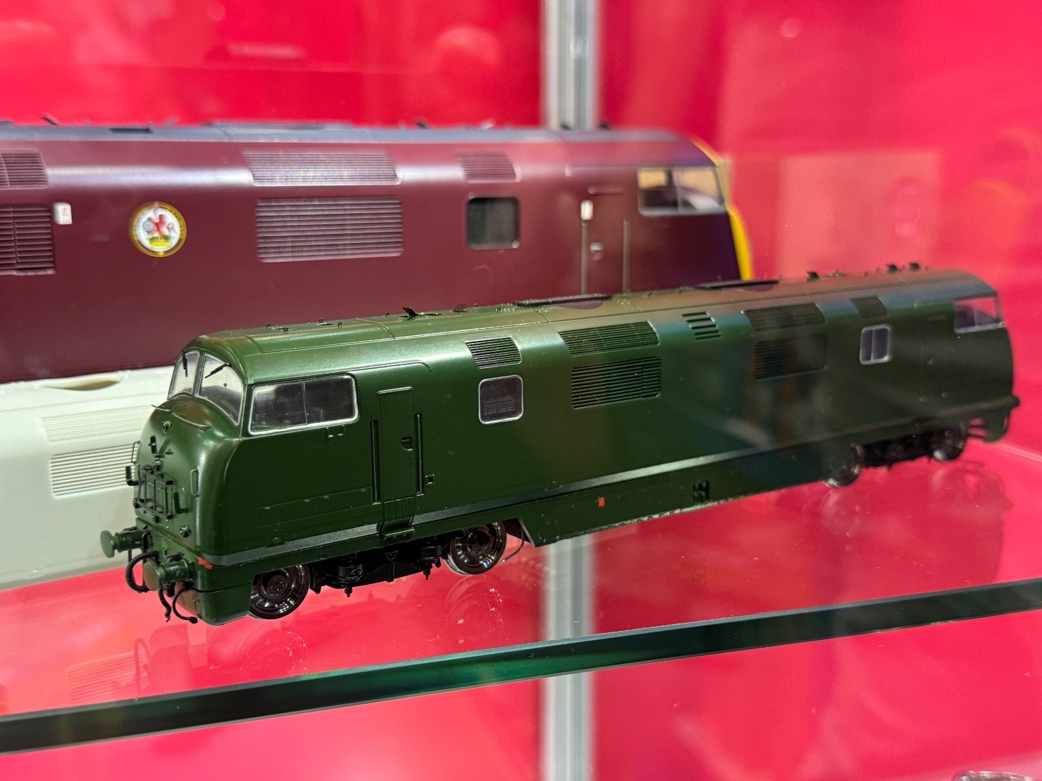 New Heljan 00 Class 42 Warship - Page 11 - Heljan - RMweb