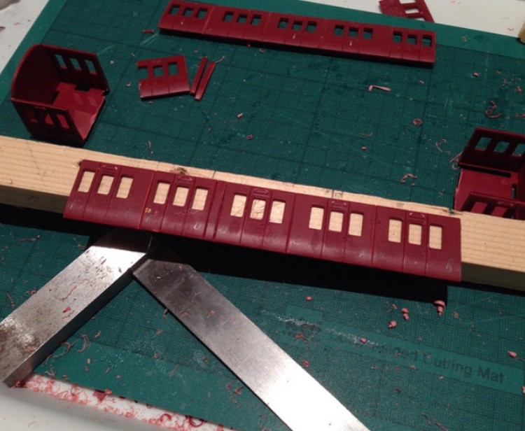 Metropolitan dreadnought from Triang clerestory - London Underground ...