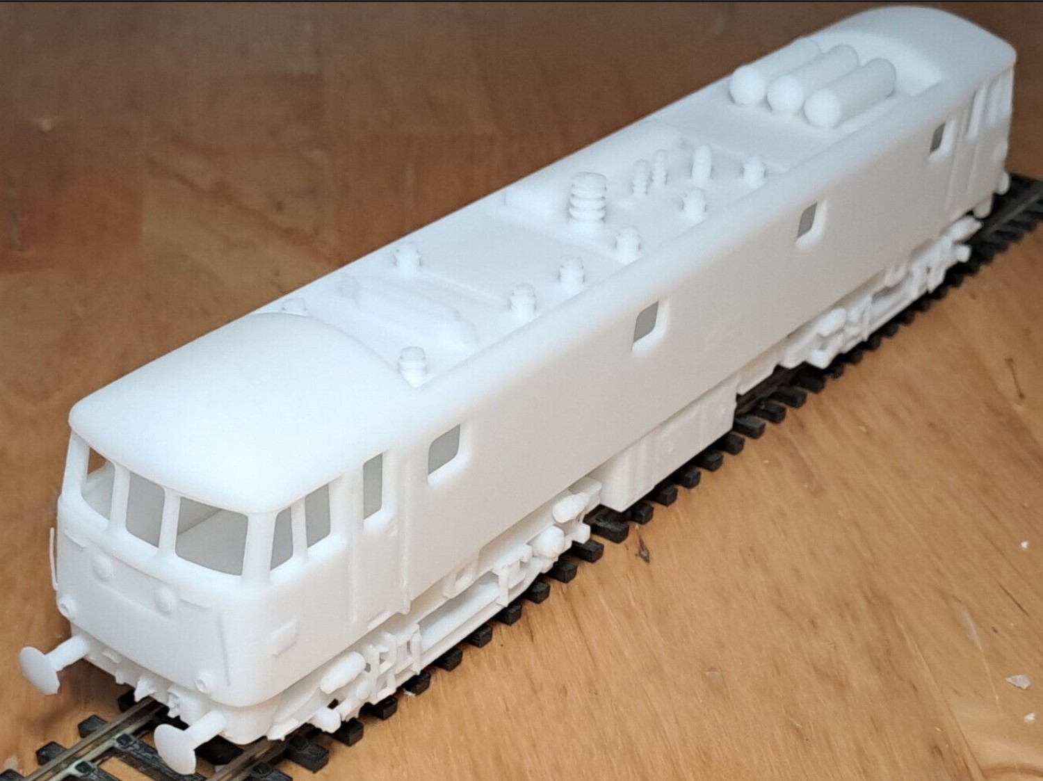 OO gauge CMAC Class 81 3D printed body & 82, 83, 84 - Kitbuilding ...