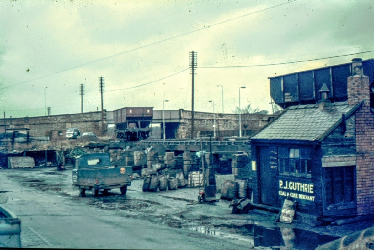 Pictures of quaint small goods yards in the 70s-90s - UK Prototype ...