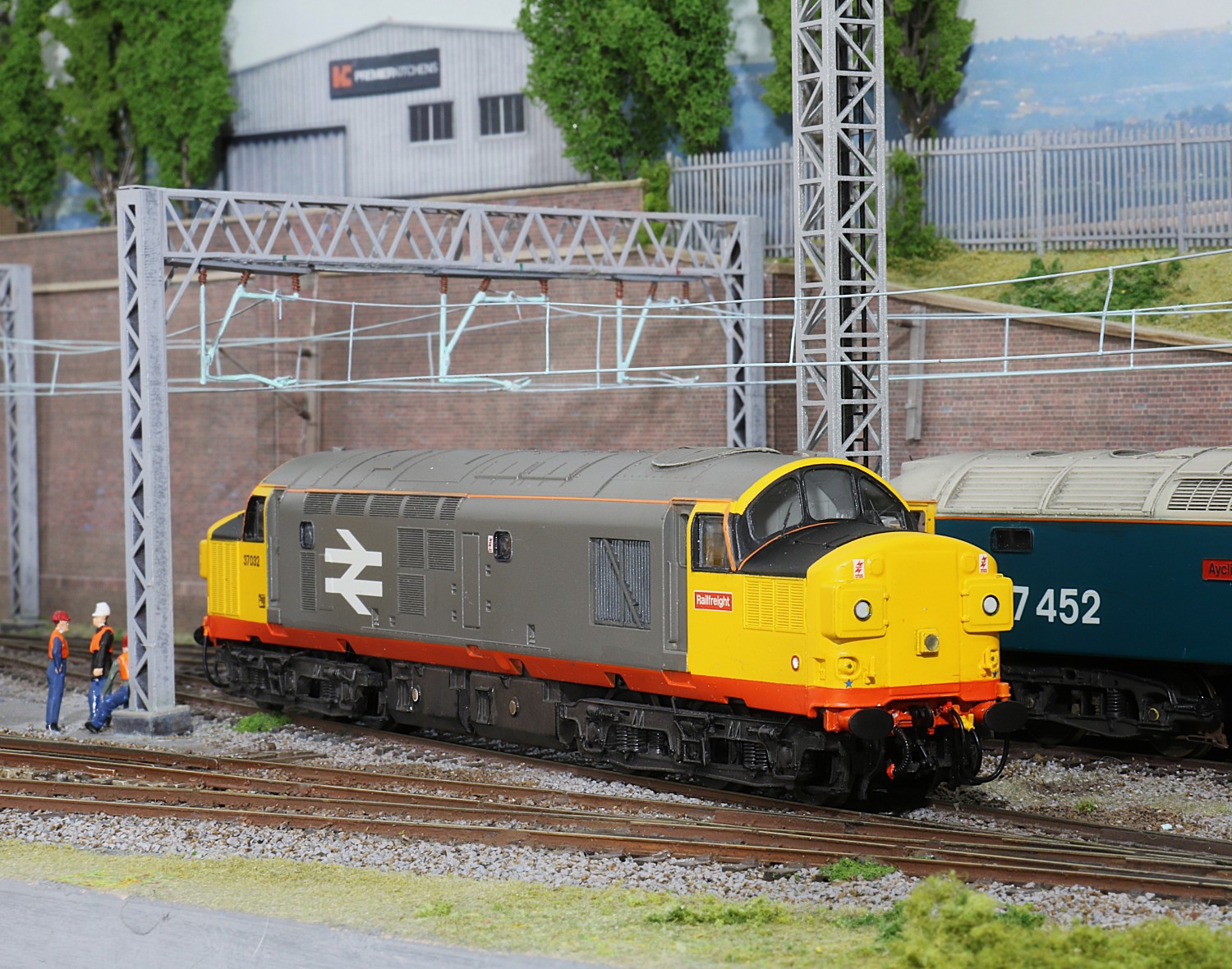 Bachmann 37 - Old v New - Bachmann - RMweb