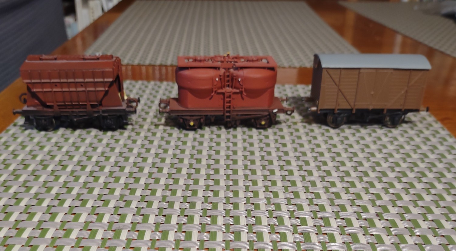 Mixing Paint-specifically Humbrol colours to get bauxite - Modelling ...
