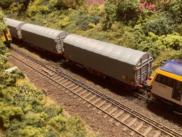 Revolution Trains offers IHA-F Sfhimms wagons in 00 and N - Page 5 ...