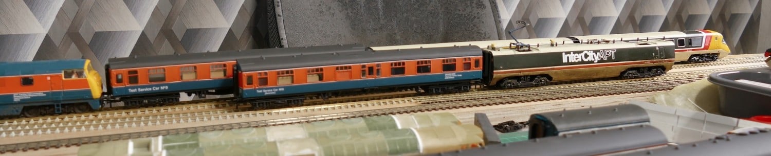 Festive Surprise #2 - Bachmann RTC Mk1 Coaches - Rails of Sheffield - RMweb