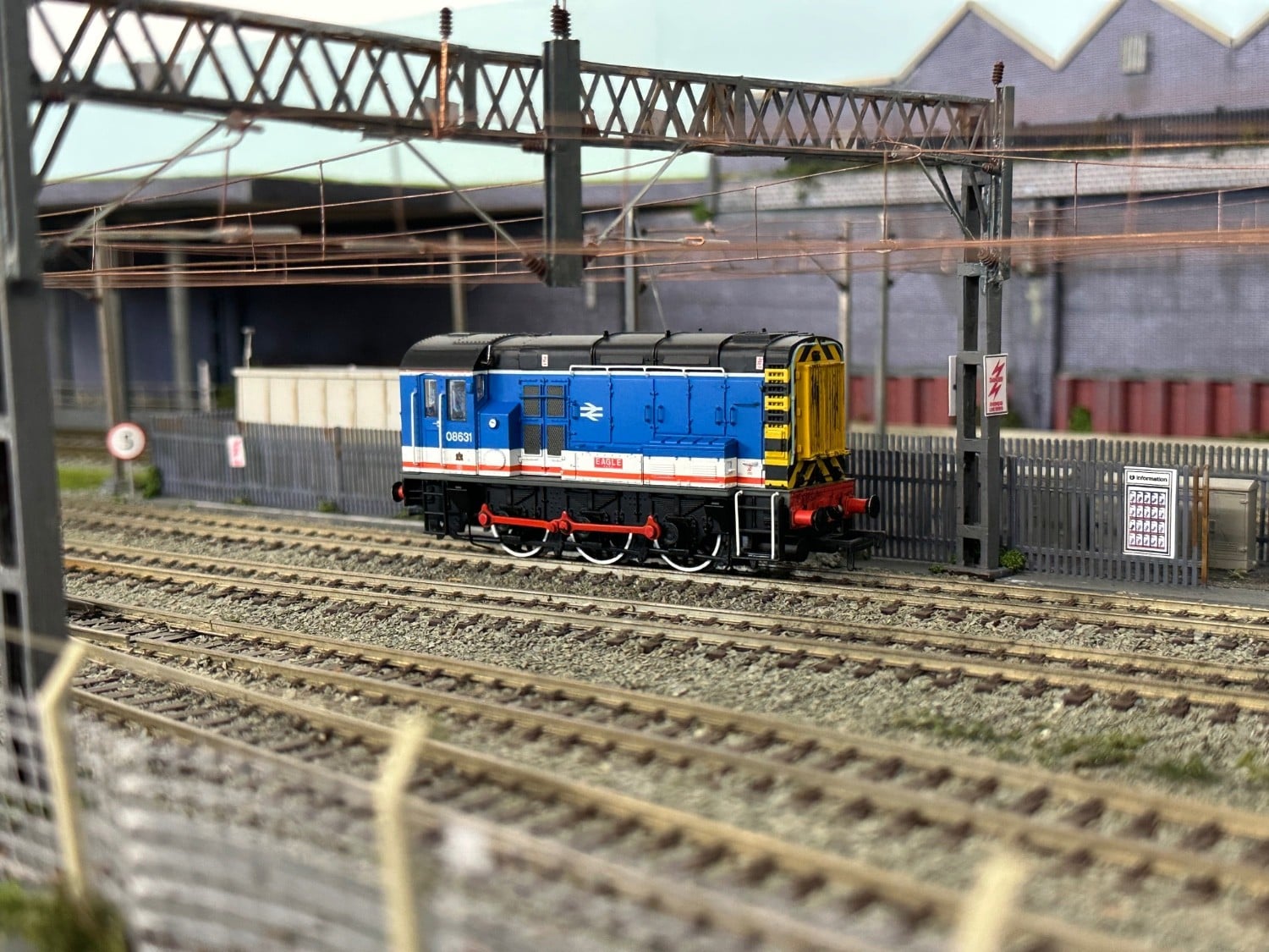 This is Queens Cross - a WCML 00 Gauge modern era layout - Layout ...