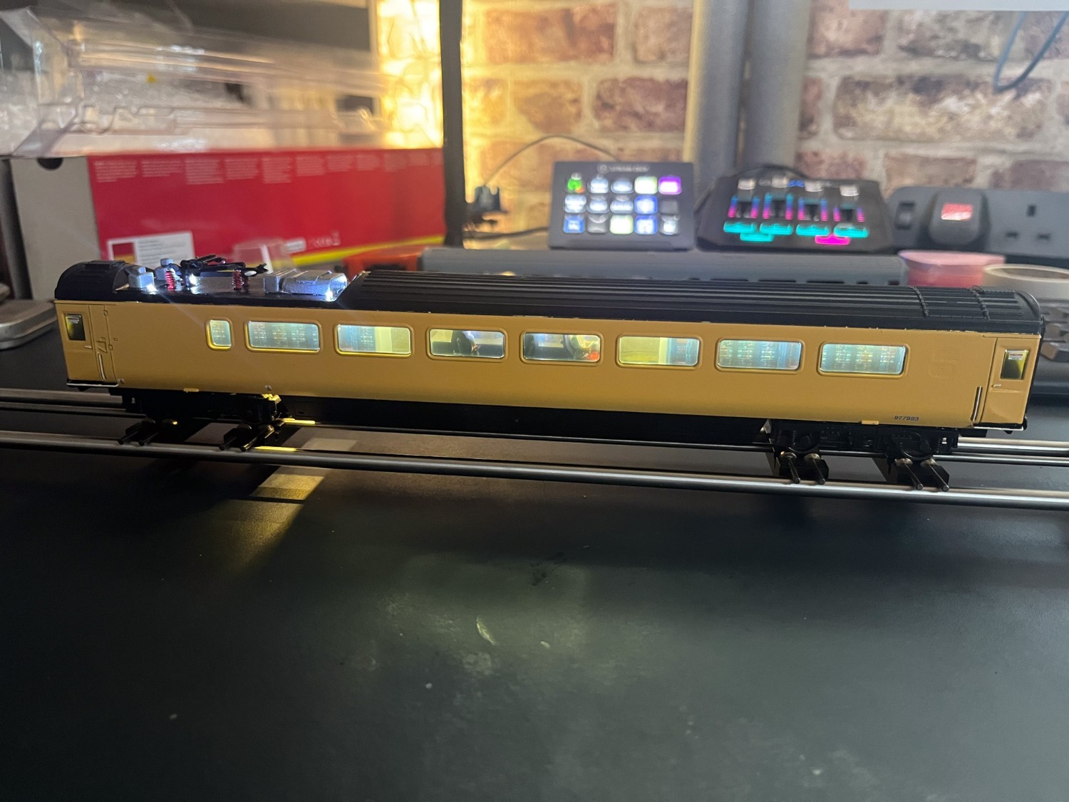 NMT Pantograph - Lighting - NMT Pantograph Car Custom - RMweb