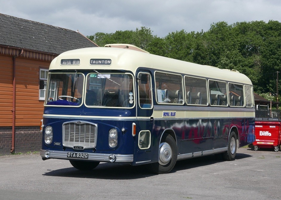 For those interested in old buses (and coaches) - Page 92 ...