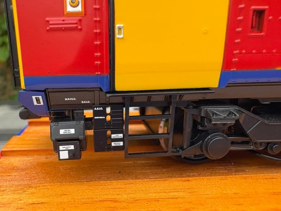OO gauge class 153 and class 155 - Page 6 - Heljan - RMweb