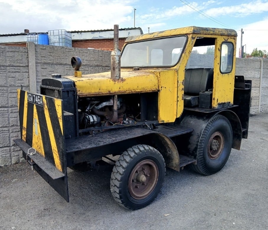 Shunting Tractors - Road Vehicles - RMweb
