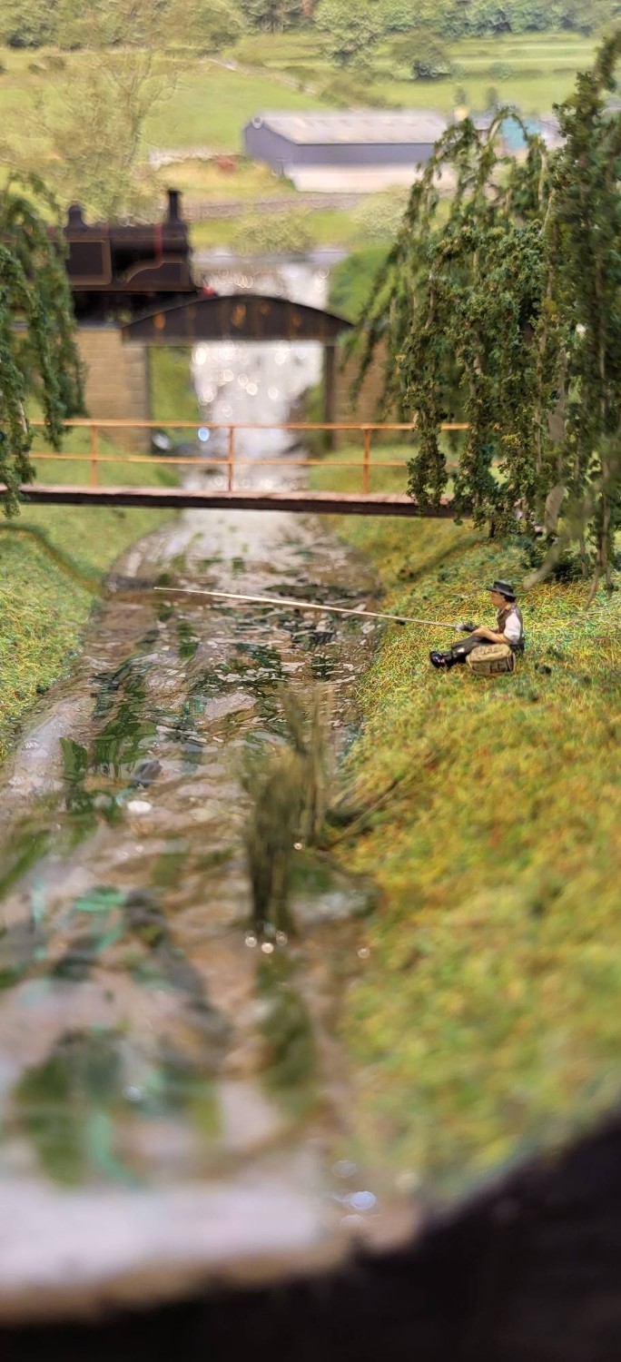 Modelling water using epoxy resin - Modelling Questions, Help and Tips ...