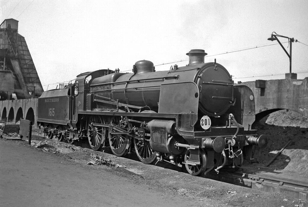 Southern Railway U Class 2-6-0 (OO Gauge) - Rapido Trains - RMweb