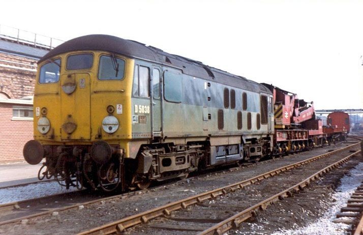 D5032 - was it's early livery on the NYMR "correct"? - UK Prototype ...