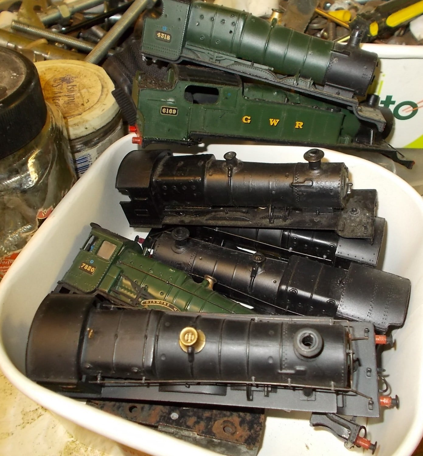 Mainline split chassis motor replacements - Modelling Questions, Help ...