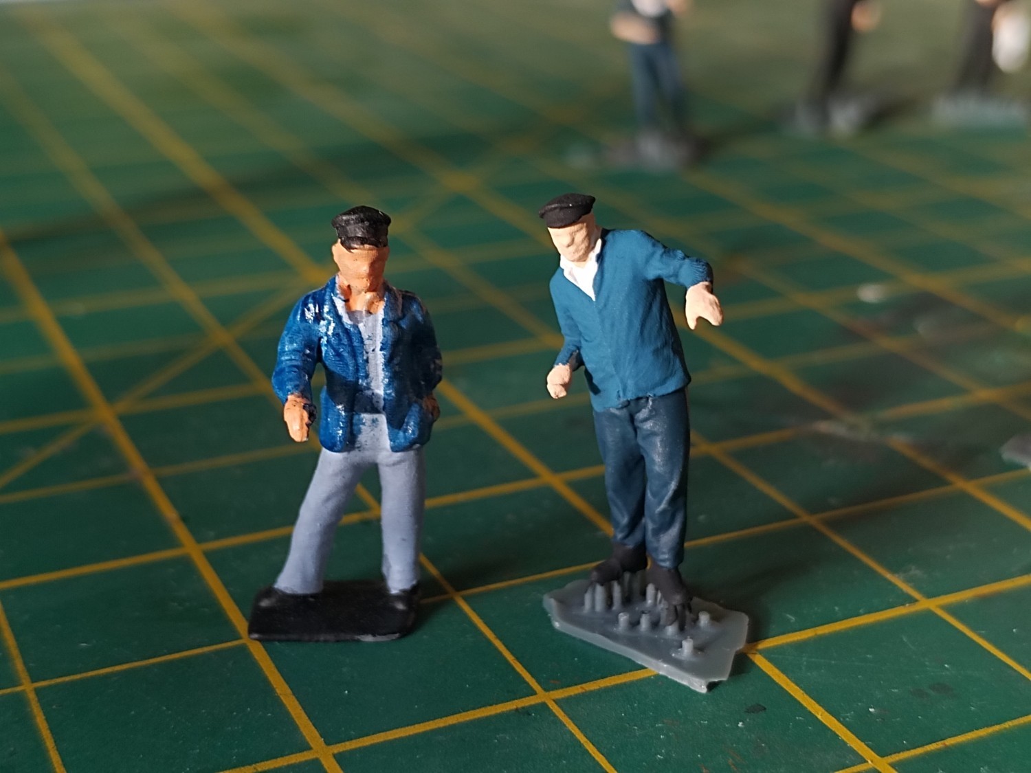 Modelu figures - grey showing through "skin" - Modelling Questions ...