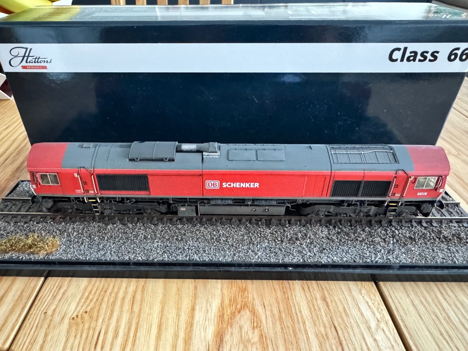SOLD - Hattons OO Gauge DB Schenker red 66118. DCC fitted, weathered ...