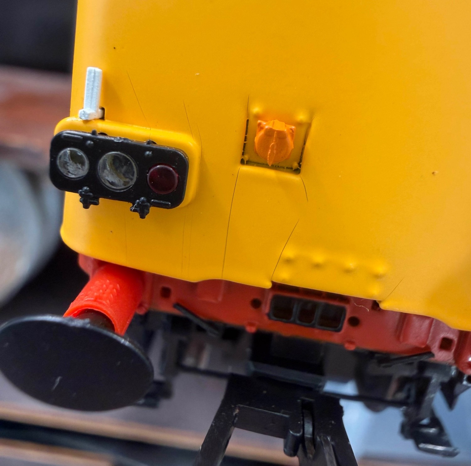Hairline Paint Cracks on Accurascale Class 37s – Anyone Else Noticed ...