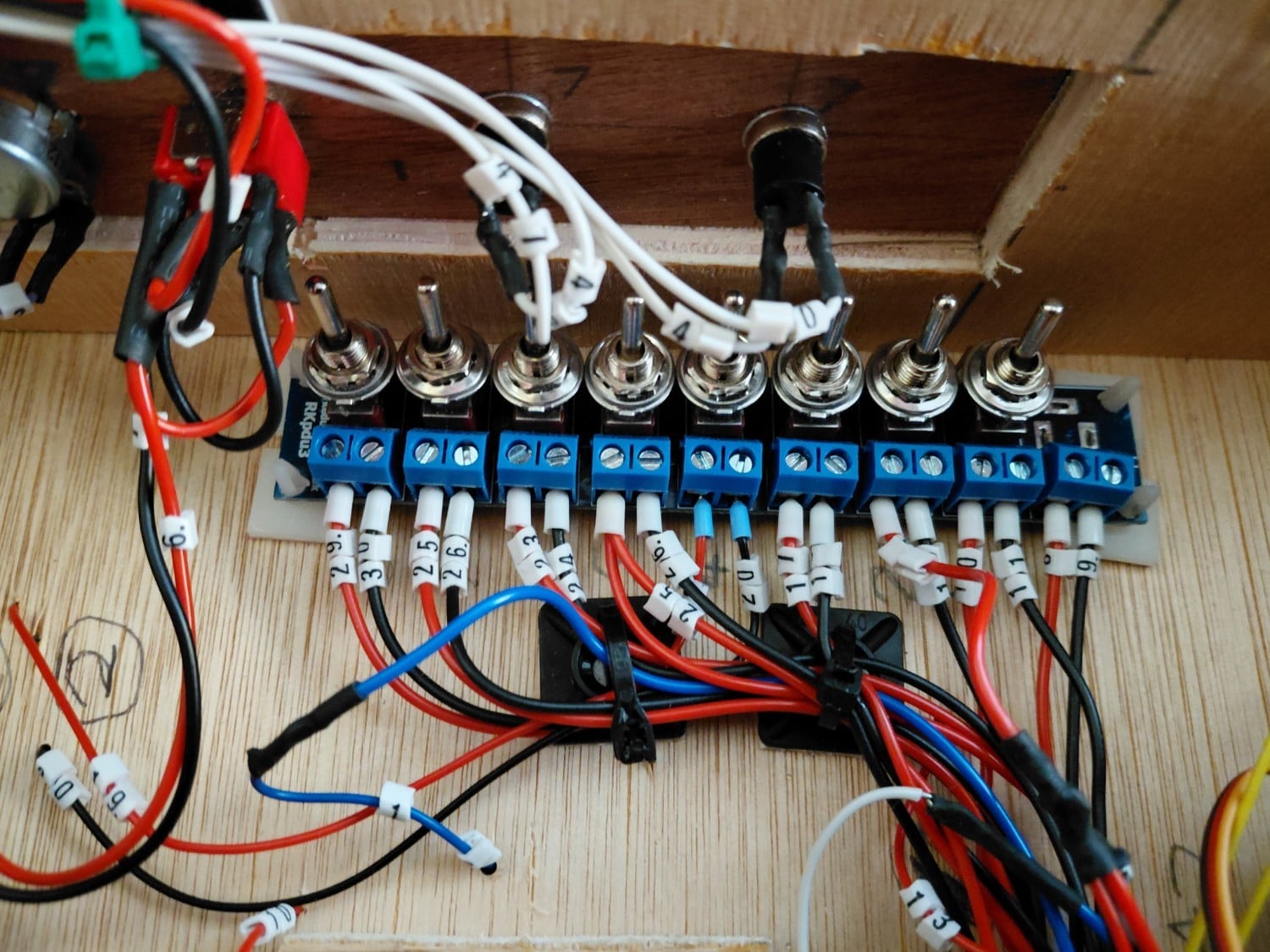 Single Slip wiring - Electrics (non-DCC) - RMweb