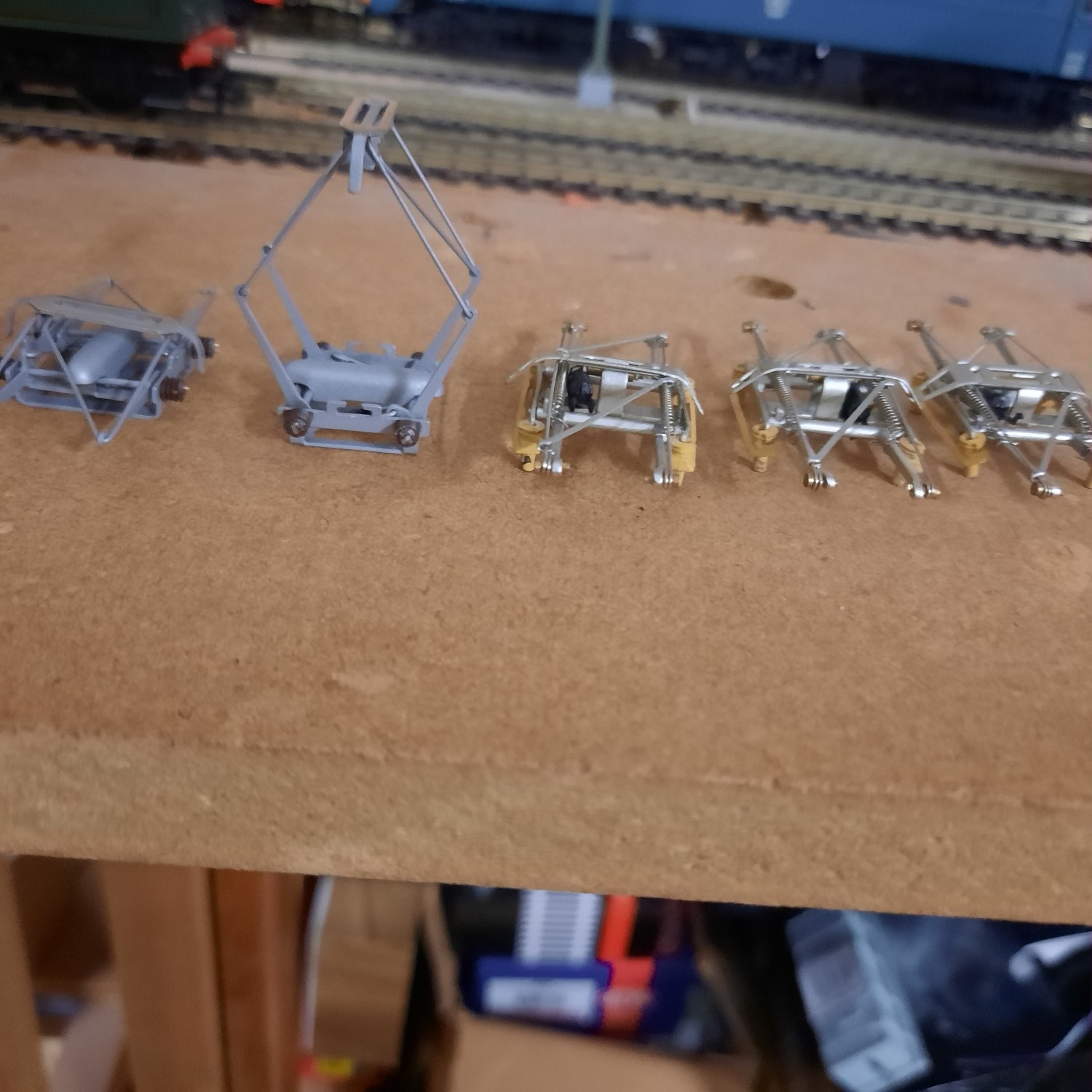 Various Parts For Sale - Bachmann Cl47 Body, EM76 Pantographs (Heljan ...
