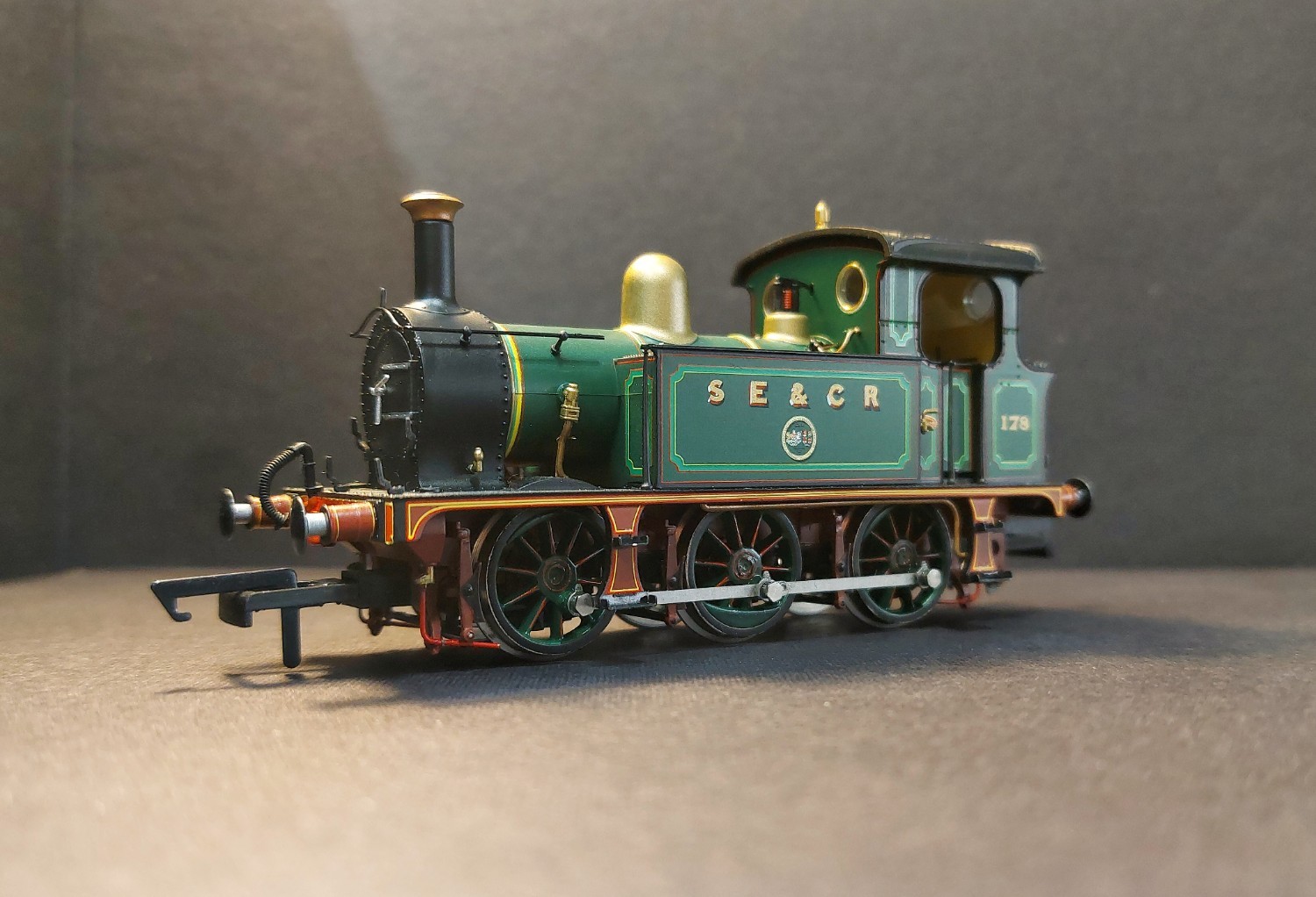 NOW SOLD ☆☆ Hattons SE&CR P CLASS- WAINWRIGHT LIVERY No.178 ...
