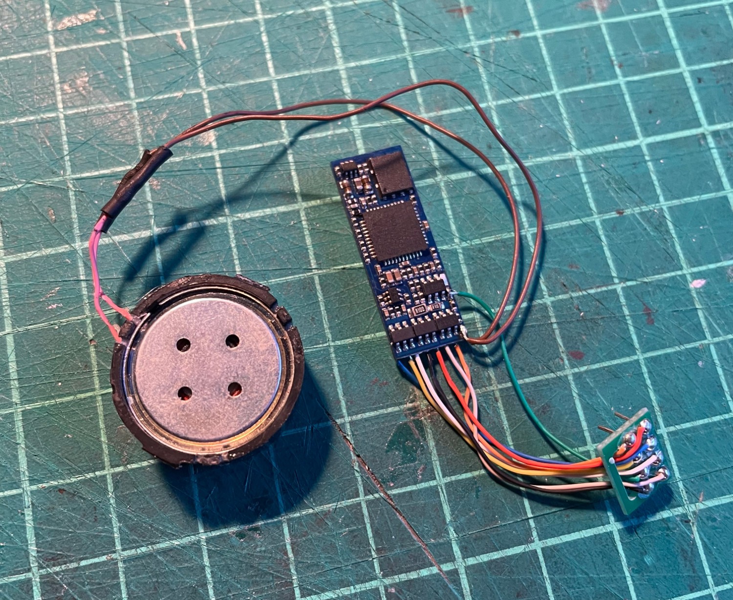 Sold - ESU Loksound V3.5 8-Pin decoder, Legomanbiffo Class 08 sound ...