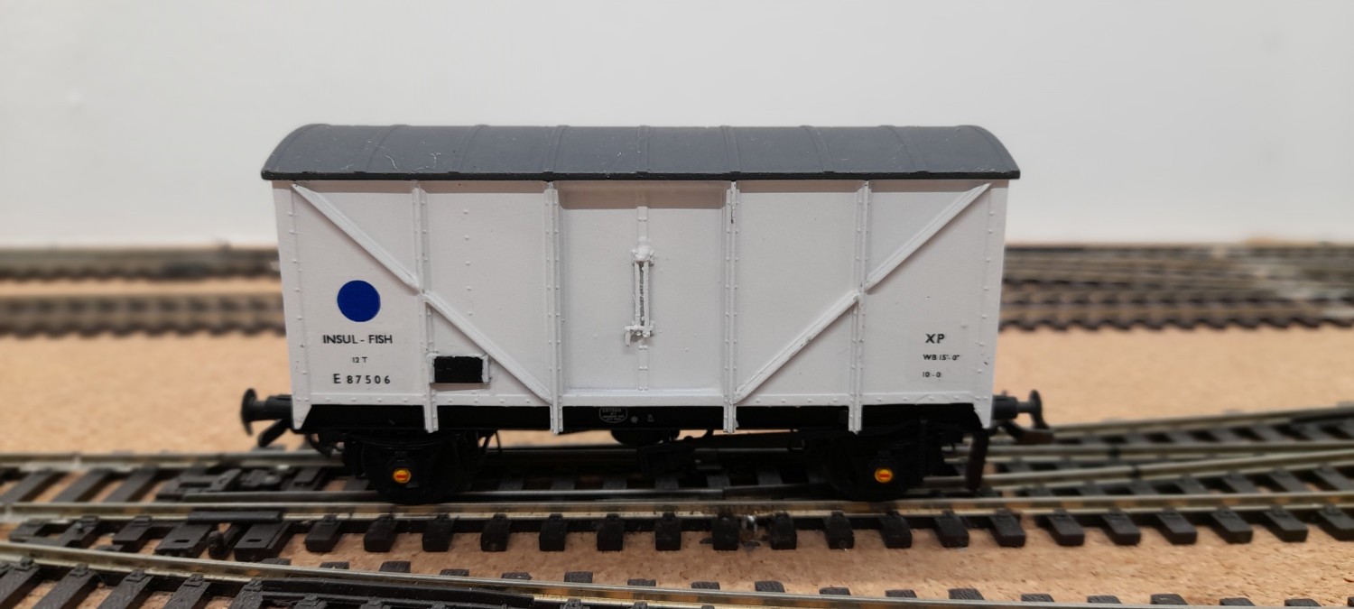 BR Dia.1/801 Fish/Parcels Vans from Rapido Trains UK - Rapido Trains ...