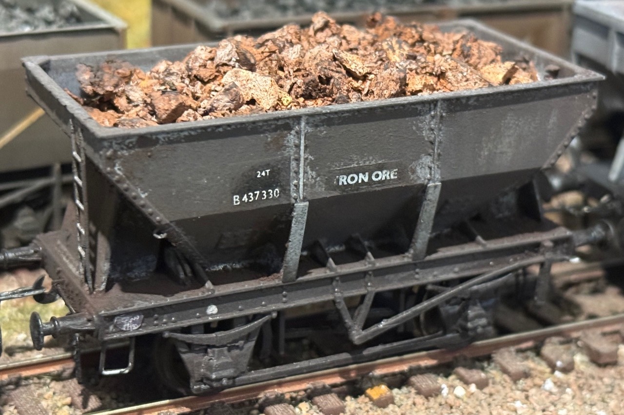 A less common 21 T hopper wagon - UK Prototype Discussions (not ...