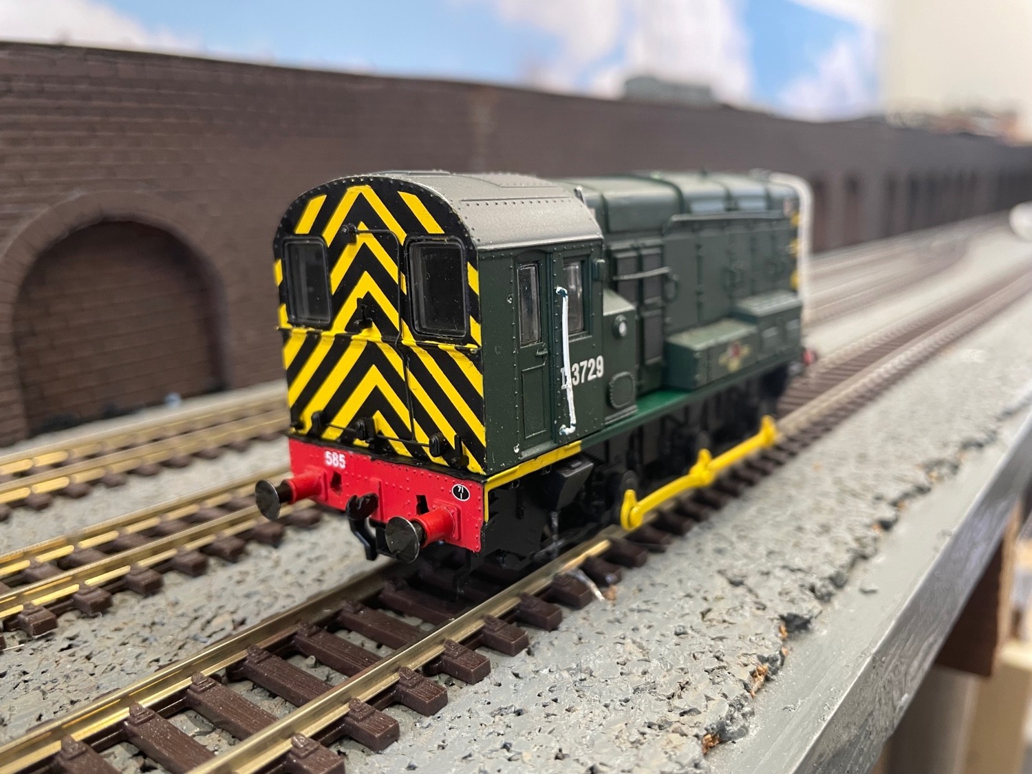 SOLD Bachmann Class 08 Diesel Shunter DCC Fitted - Marketplace: only ...