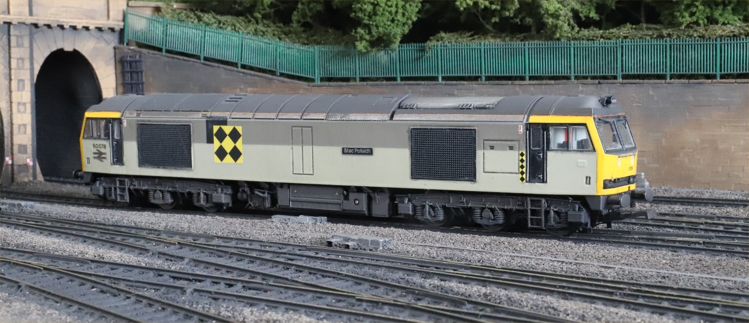 REDUCED Hornby Class 60 Coal sector, R3266 renumbered 60078 Stac ...