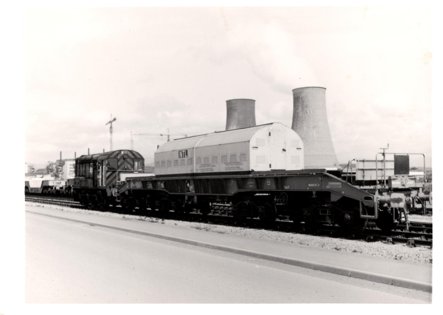 Calder Grange . Nuclear rail traffic through the ages in 4mm - Layout ...