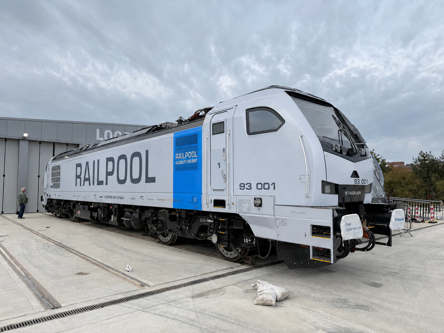 RevolutioN Trains Announce First Locomotive in OO Gauge the Class 93 ...