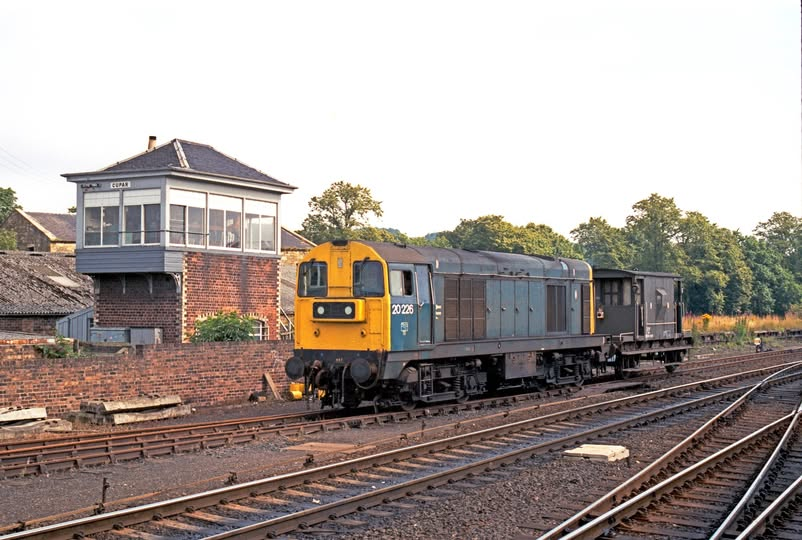 CLASS 20 SLOW SPEED CONTROL (SSC) CAB FRONT PLATES - Modelling ...